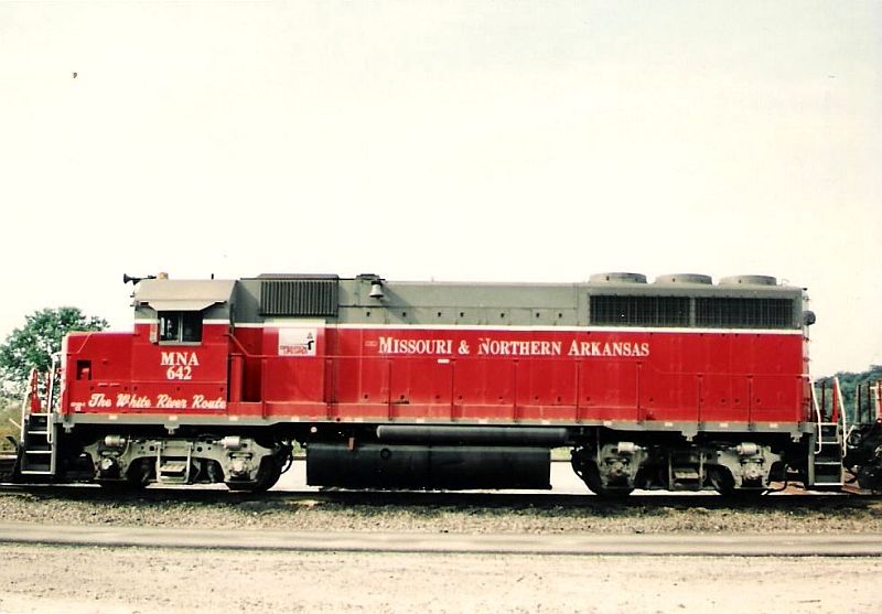 MNA GP 40 642